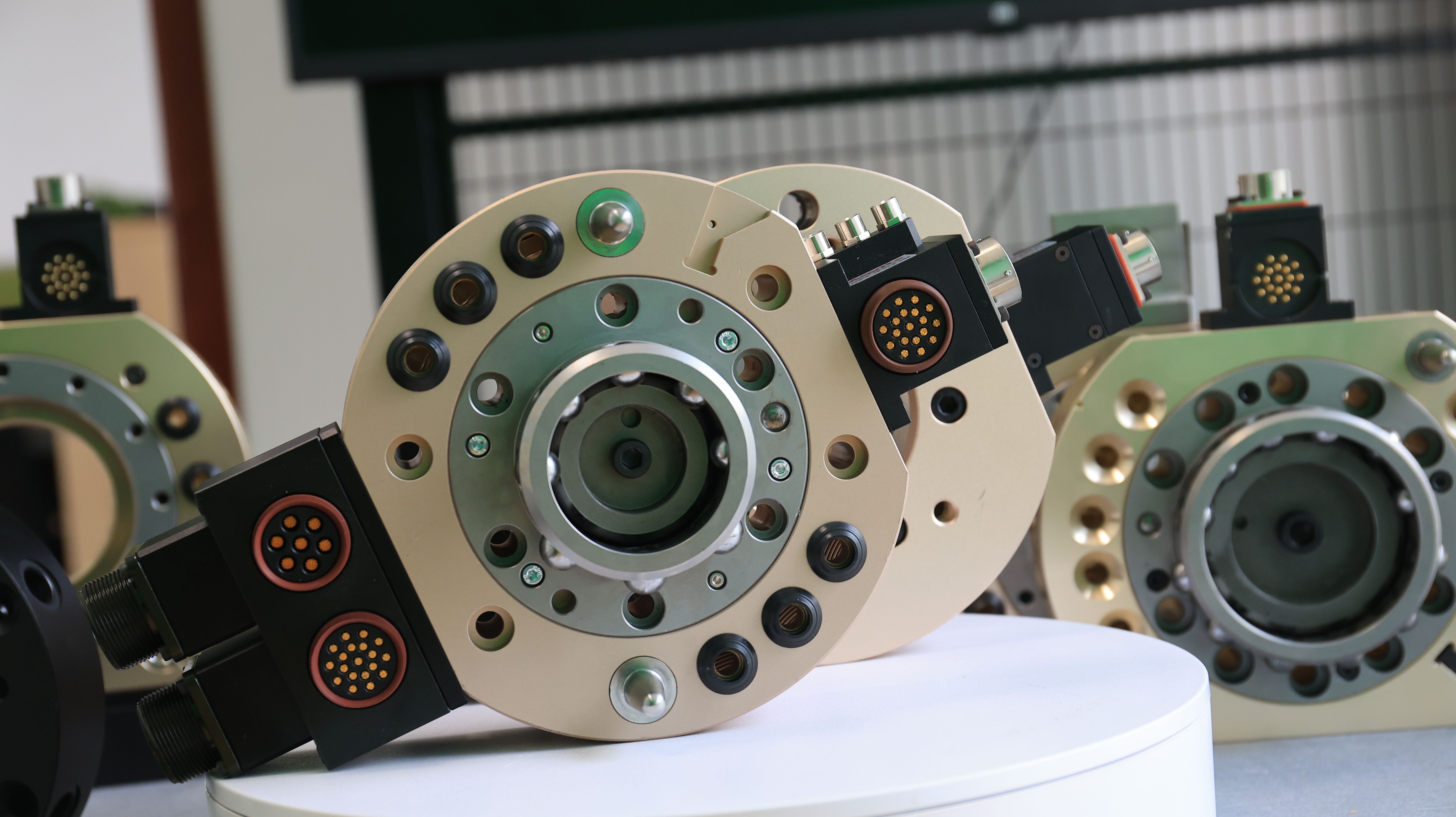 Robotic Tool Changer: Revolutionize Your Production